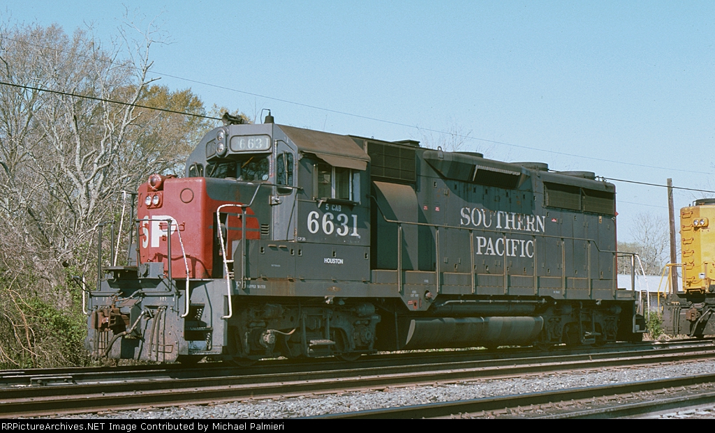 SP GP35 6631
